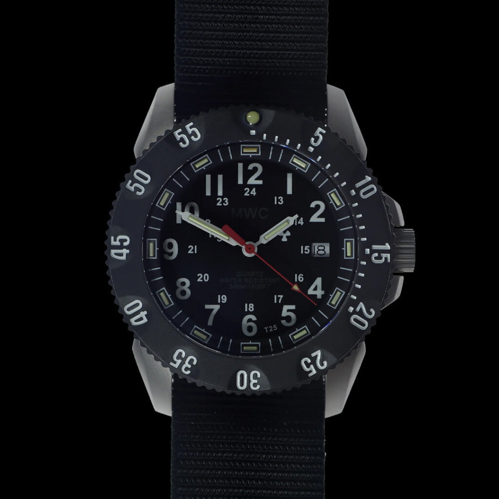 Military Watch Company Titanium P656 "Tactical Series" met GTLS Tritium ...